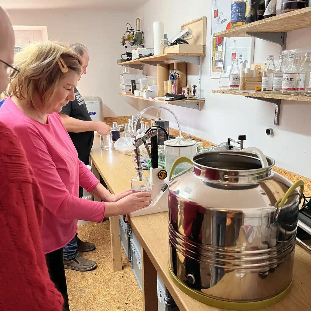 Gin Workshop "Make your own Gin" – Destillerie Fuxbau